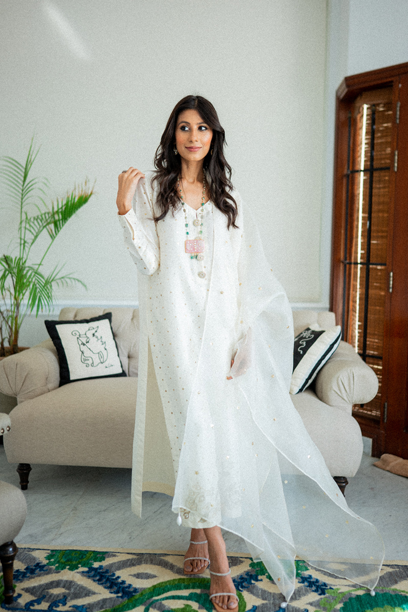 AI-0047 - Amna Iqbal